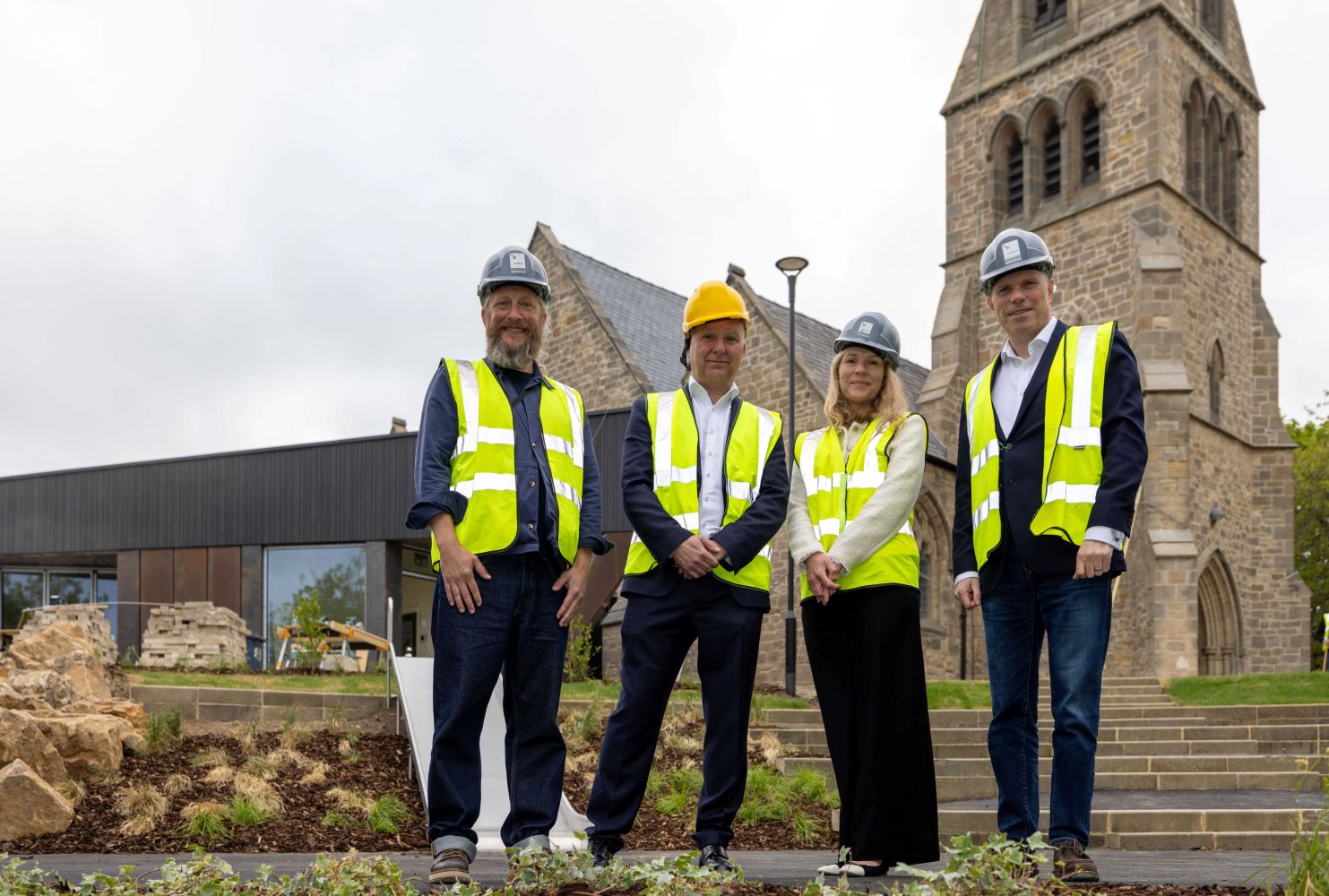 British Engines Group signs ten-year sponsorship agreement with ...